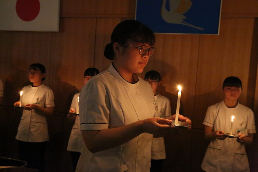 50回生 継灯式 （R6.6.20UP） | 鶴岡市立荘内看護専門学校